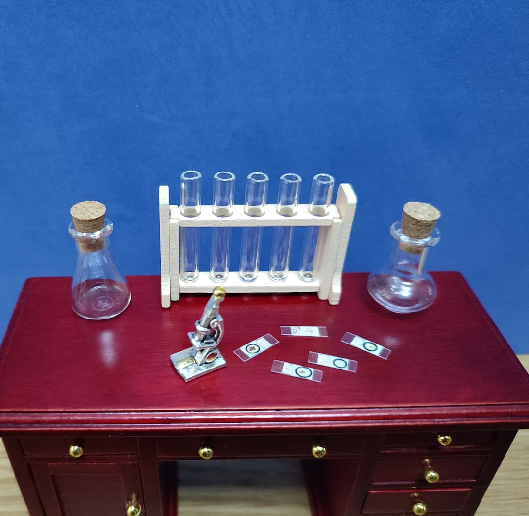 1/12 Dolls House Miniature Science Set Test Tubes Rack 2 Glass Flasks ...