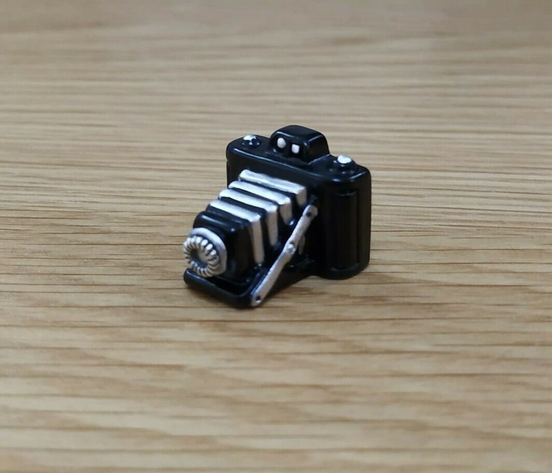 1/12 Dolls House Miniature Handmade Camera Old Cam Office Study Desk ...