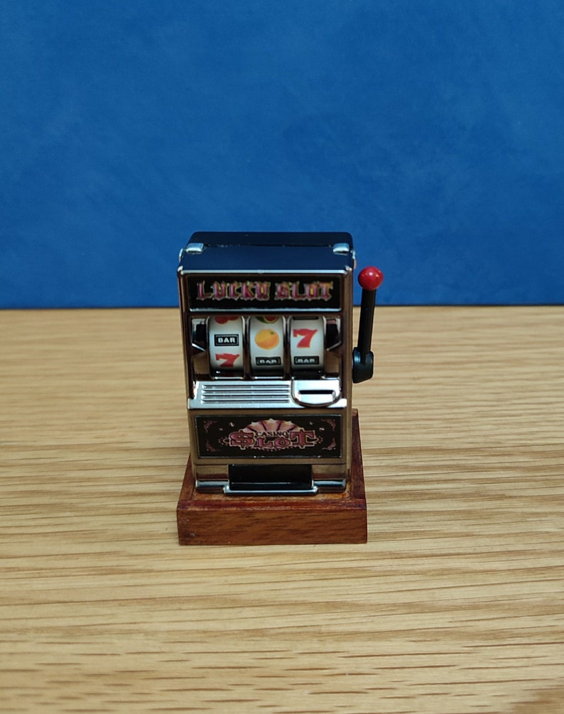 1/12 Dolls House Miniature Fruit Slot Machine (working) on Handmade ...