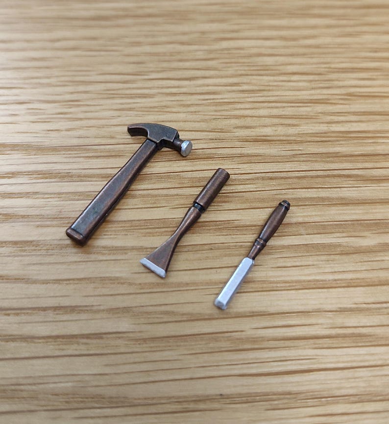 1/12 Dolls House Miniature Carpenters Tools Set Hammer Hacksaw Planes ...