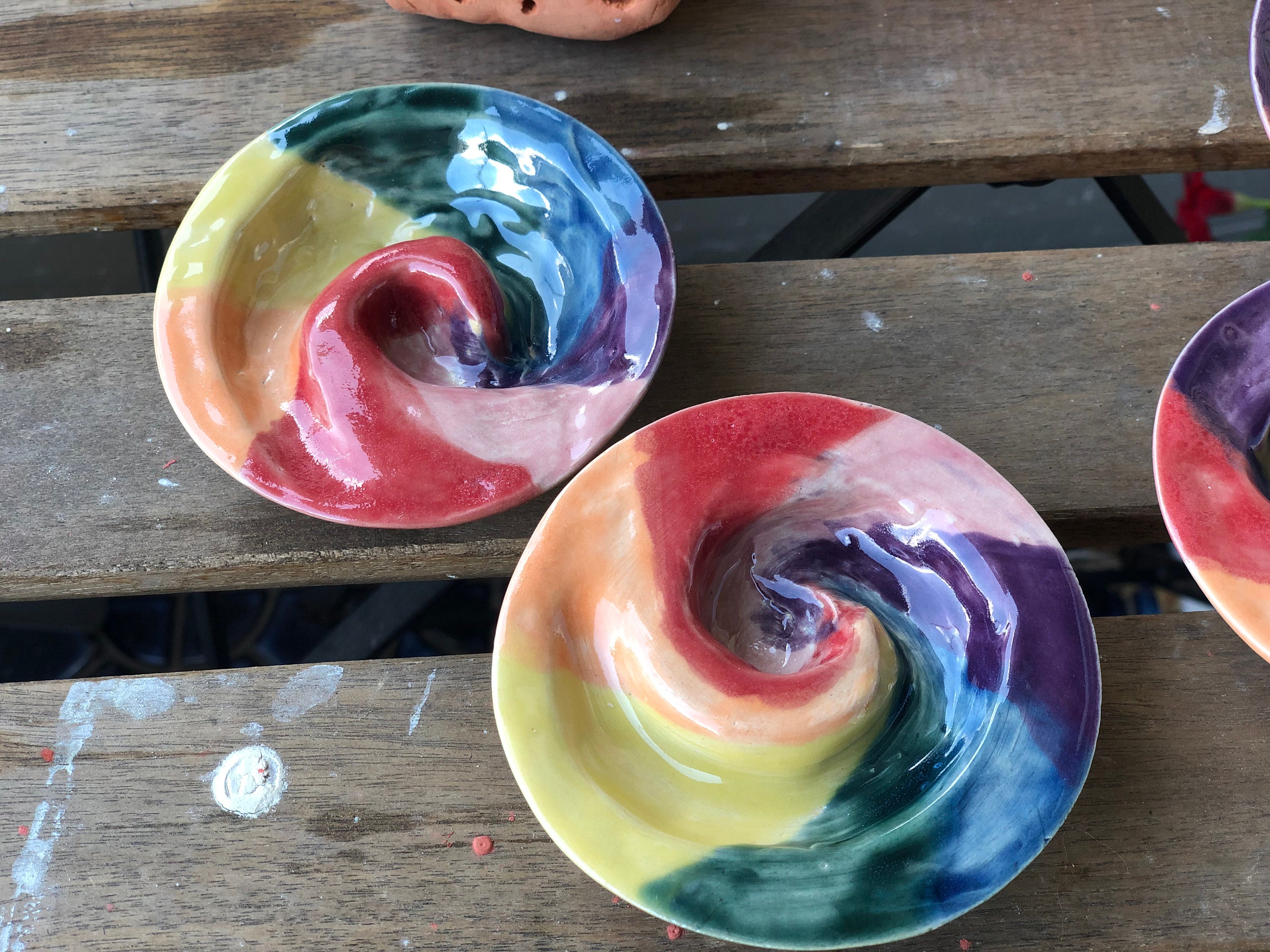 PREODRDER Ceramic Rainbow Bee Bath, Bee and Butterfly Water Drinking ...