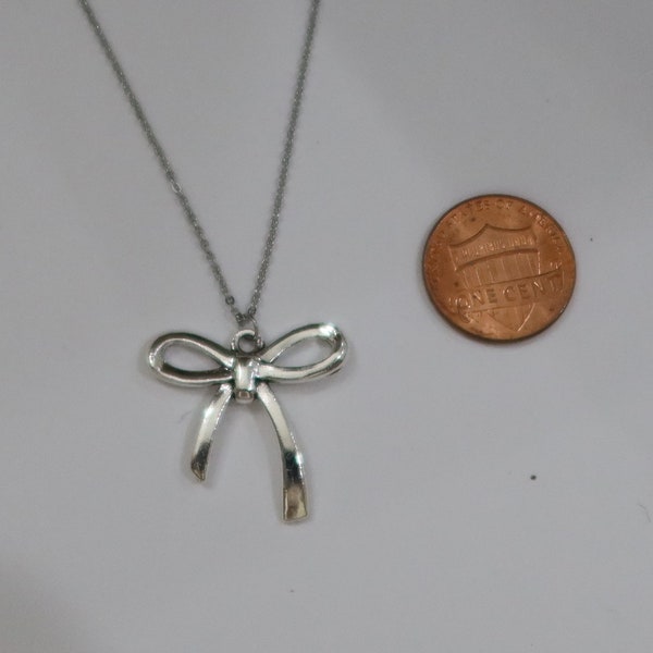 Bow Necklaces - Etsy