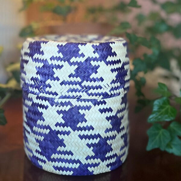 Palm Leaf Woven Basket - Etsy