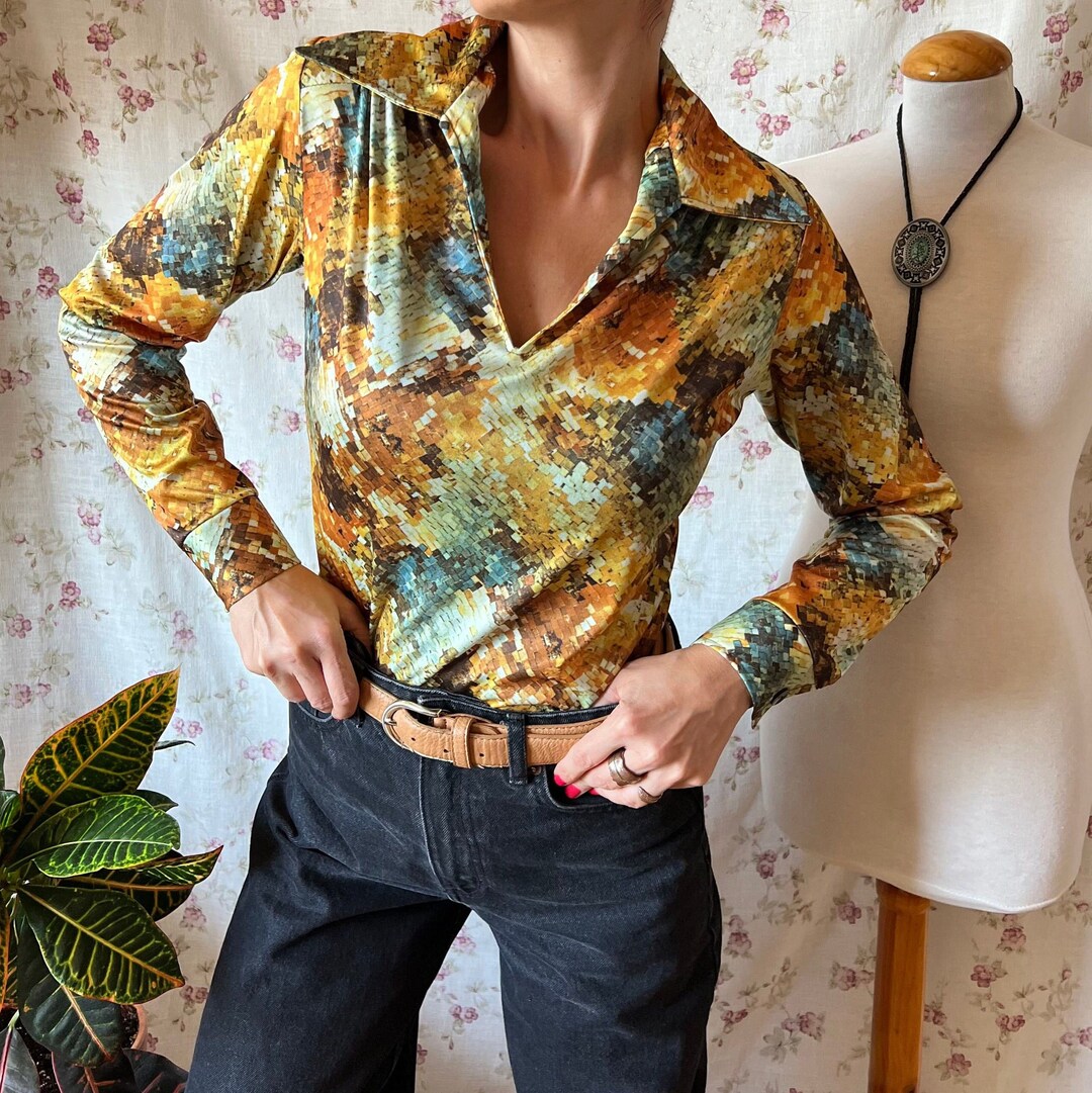 Vintage 70s Psychedelic Top S, Shiny Disco Blouse With Dagger Collar ...