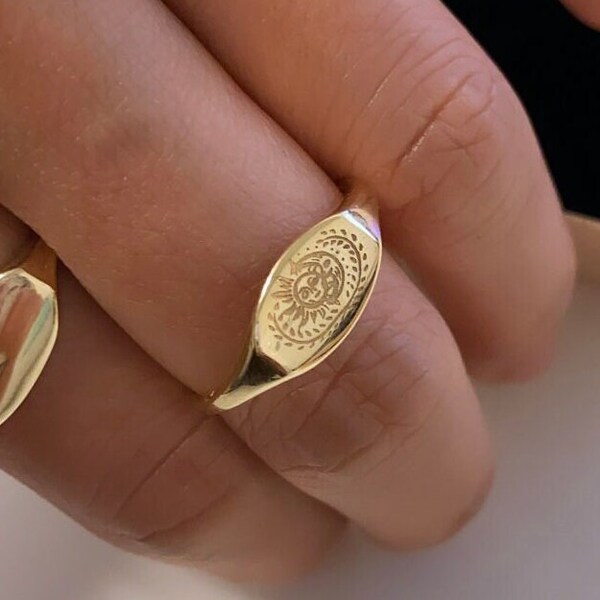 Sun Signet Ring - Etsy