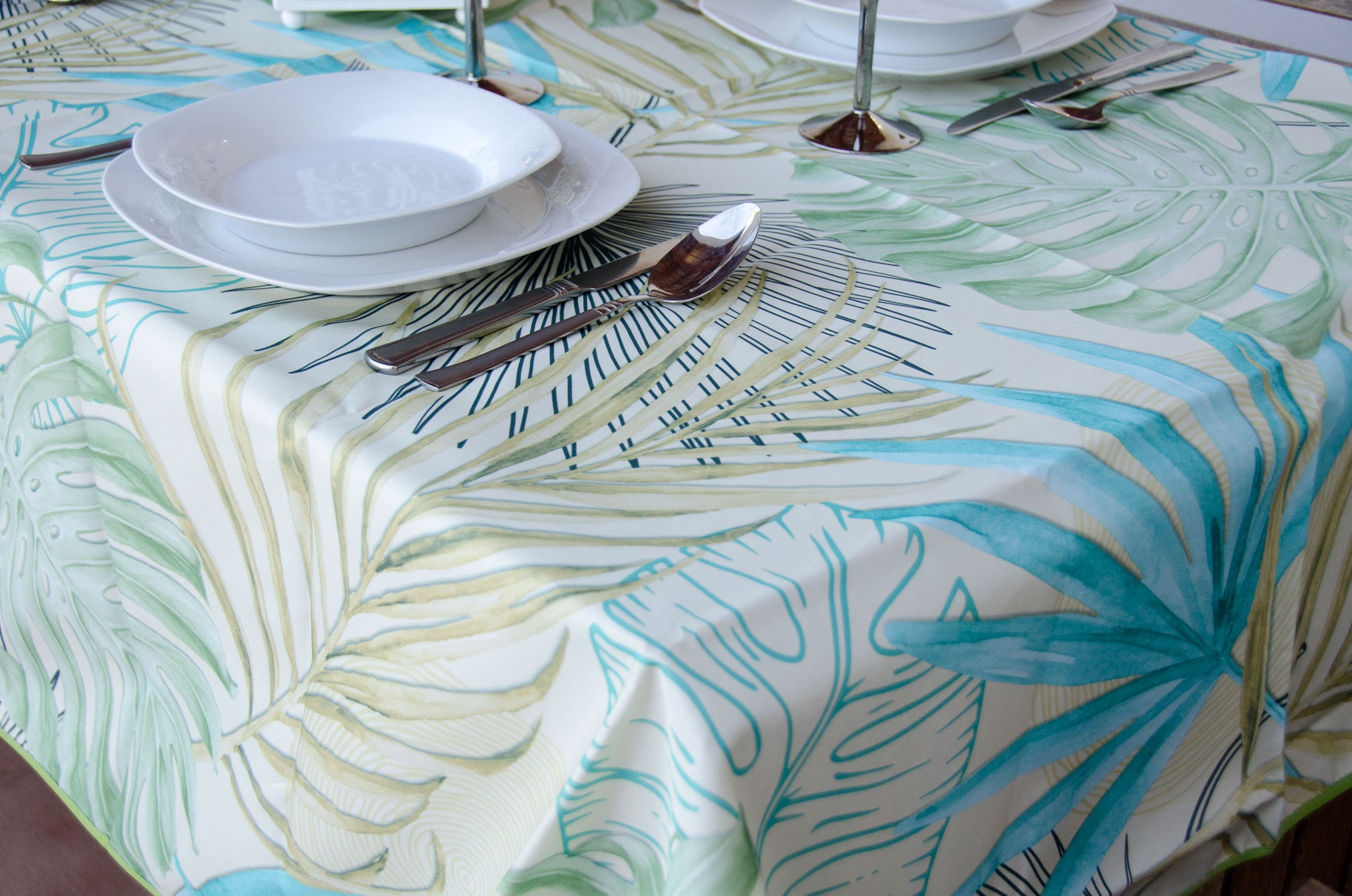Water and Stain Resistan Tablecloth, Floral Tablecloth, Rectangle and ...