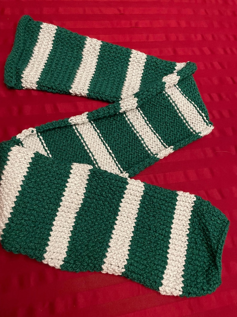 Handmade Hogwarts Scarves Gryffindor Slytherin Hufflepuff Ravenclaw ...