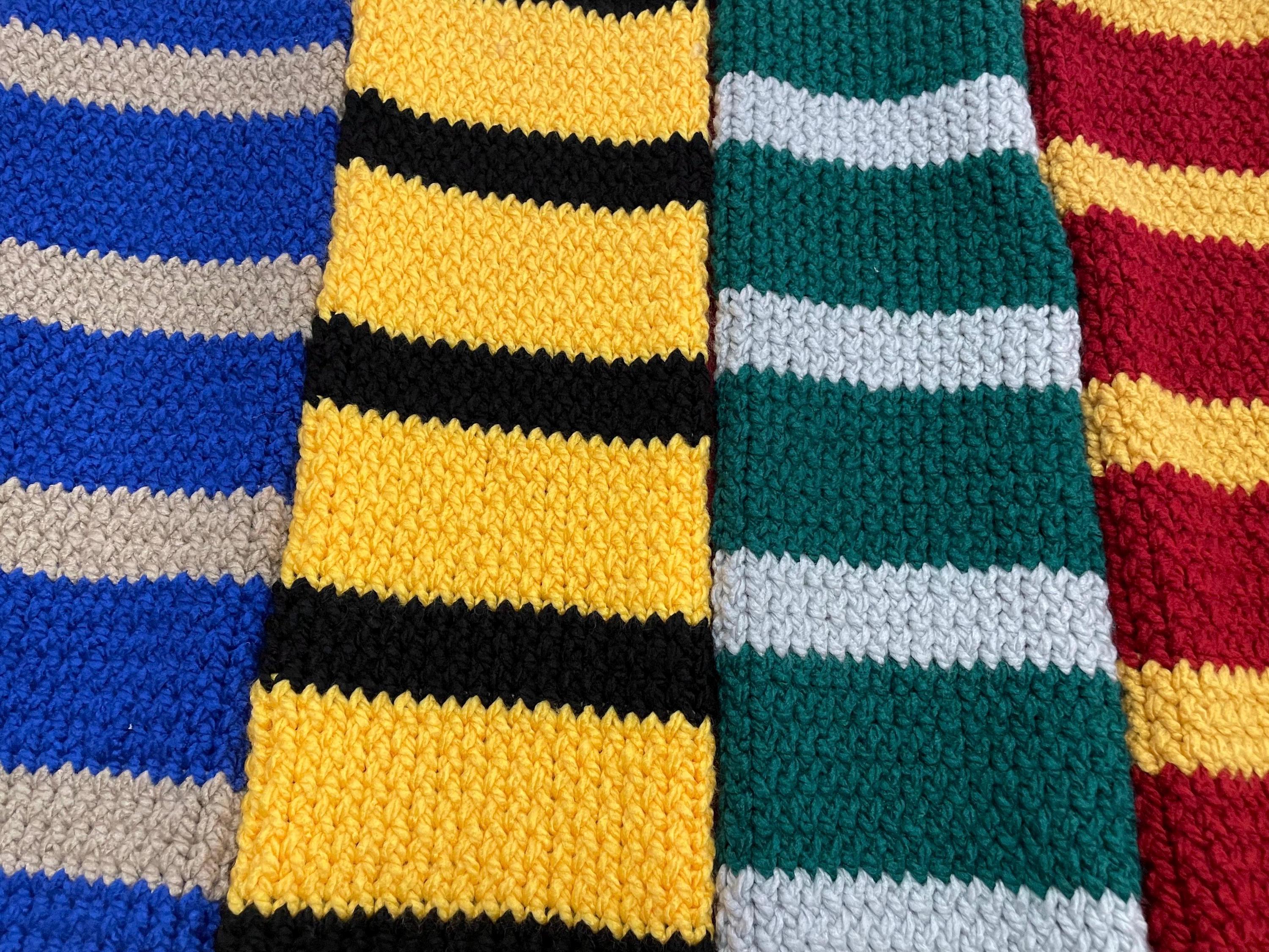 Handmade Hogwarts Scarves Gryffindor Slytherin Hufflepuff Ravenclaw ...
