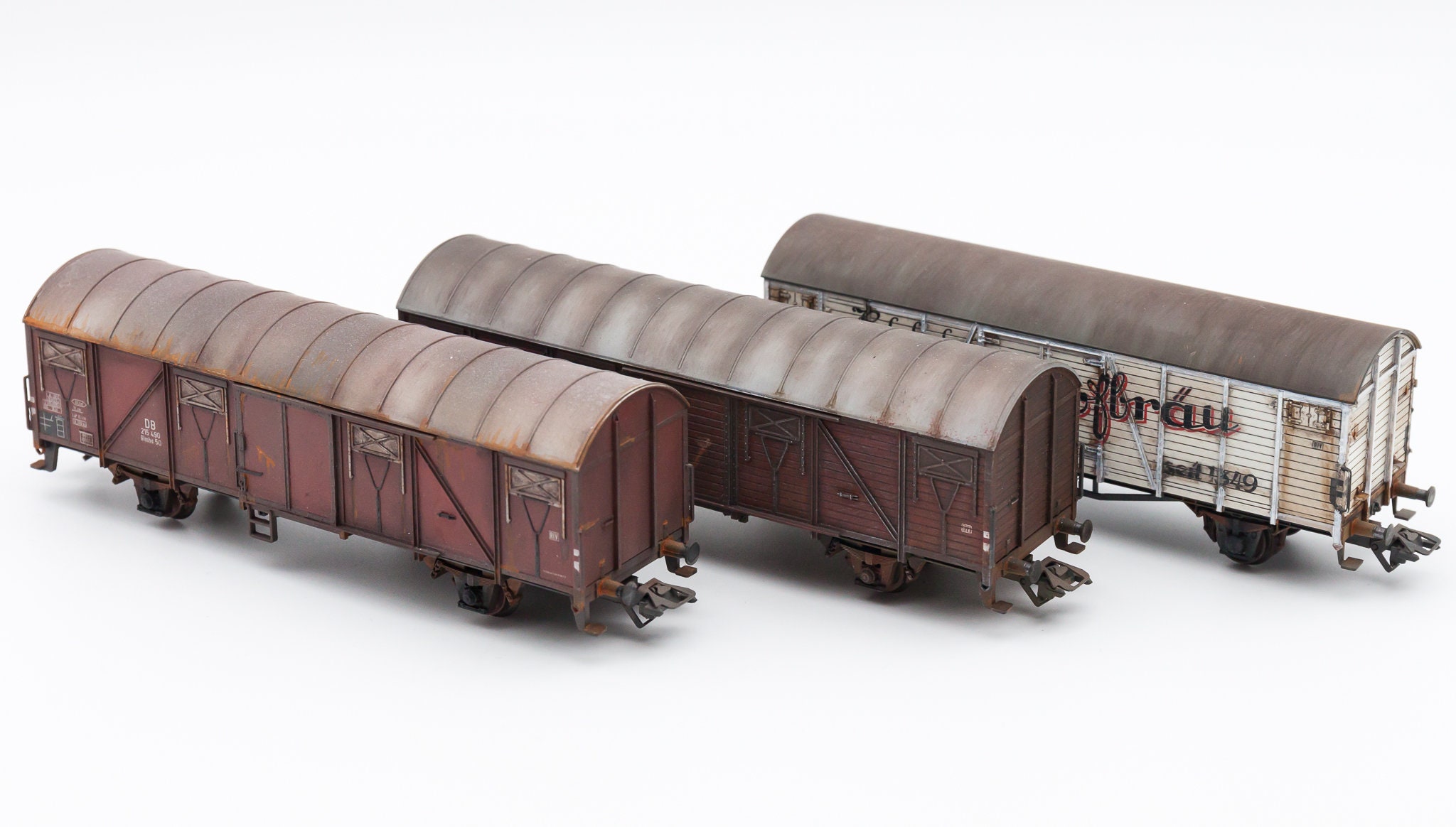 Pro Painted Closed DB Freight Train Carriages and Beer Brewery Carriage ...