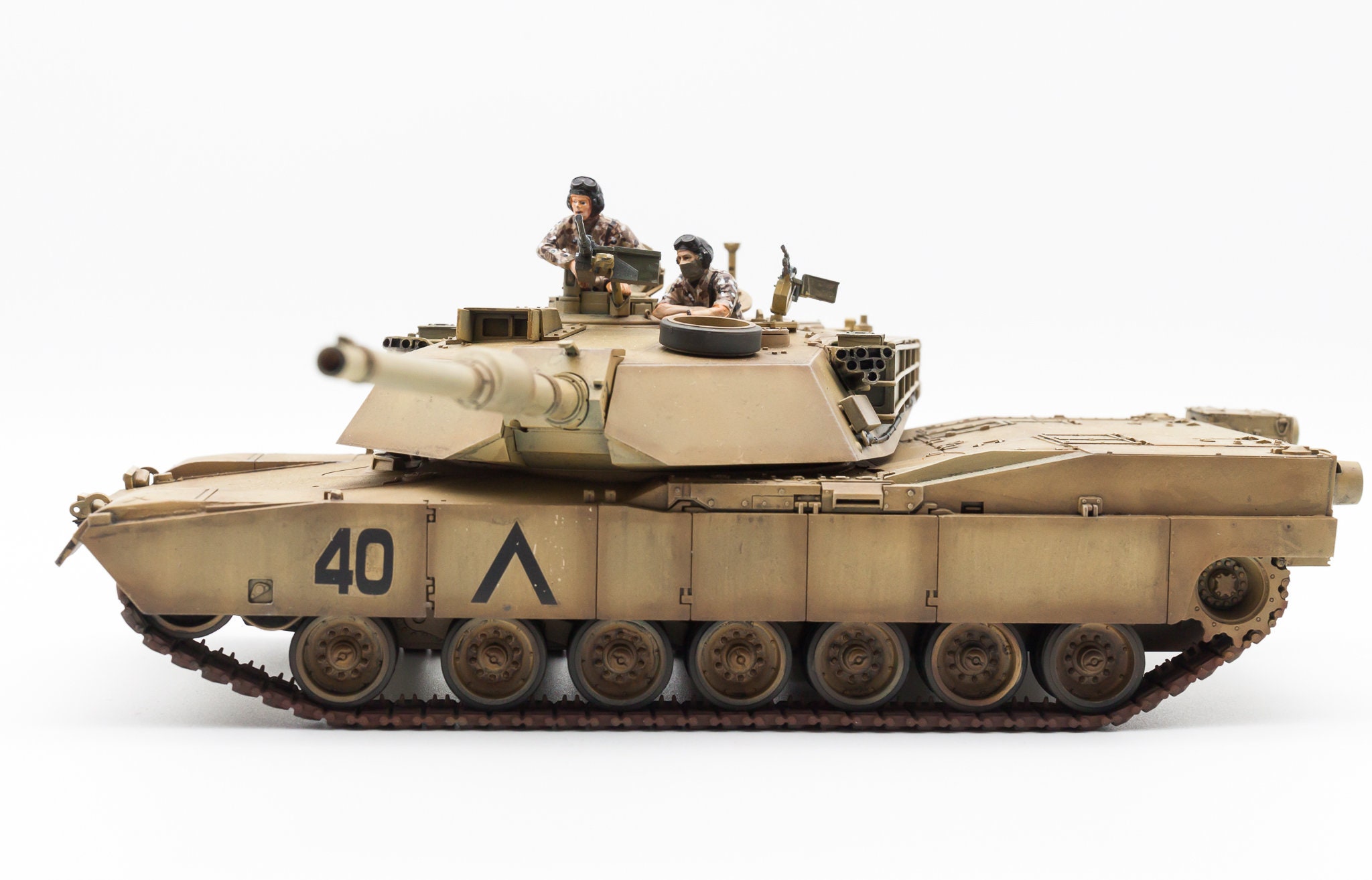 American M1A1 Abrams 120mm Gun Main Battle Tank 1/35 Tamiya Scale Model ...