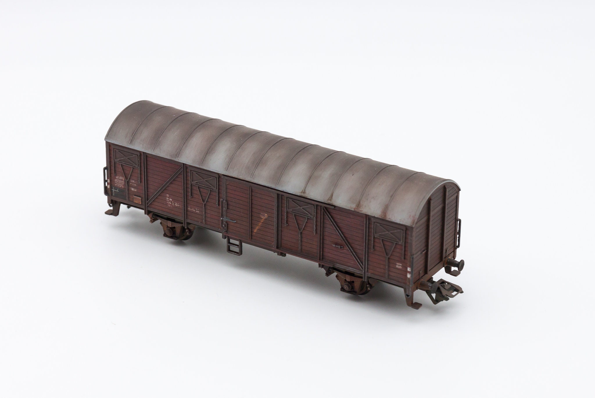 Pro Painted Closed DB Freight Train Carriages and Beer Brewery Carriage ...