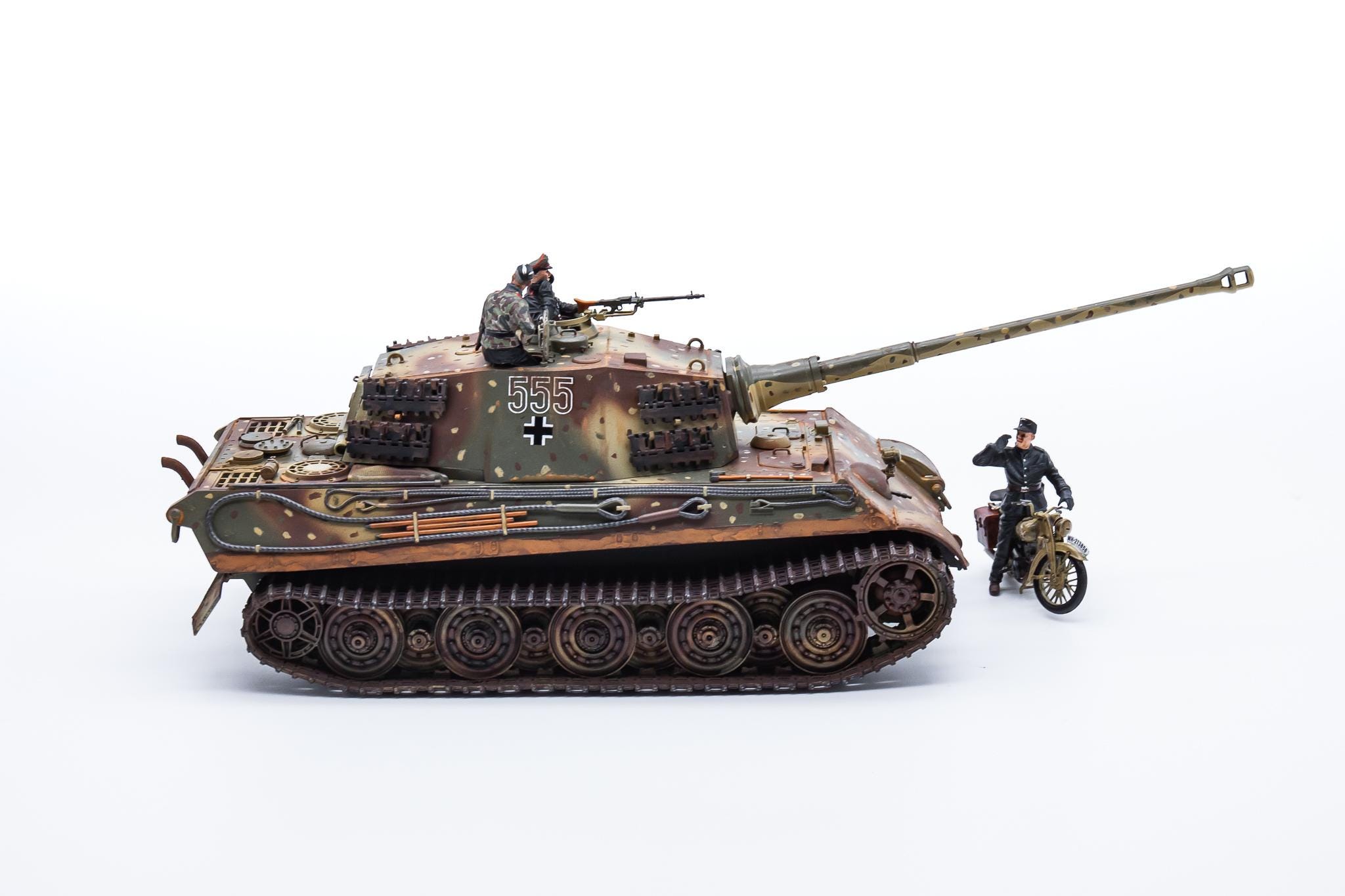 Tamiya King Tiger Tank (production Turret) 1/35 Pro Painted. Tank 555 ...