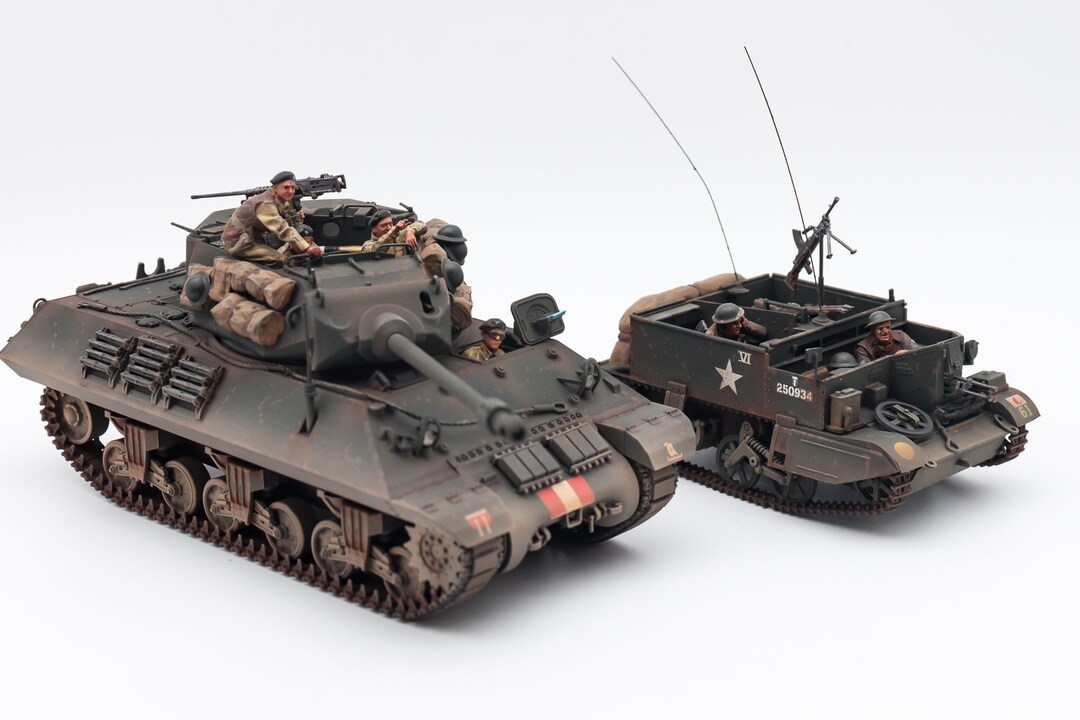 British Achilles M10 IIC Tank Destroyer and Universal Carrier MKII ...
