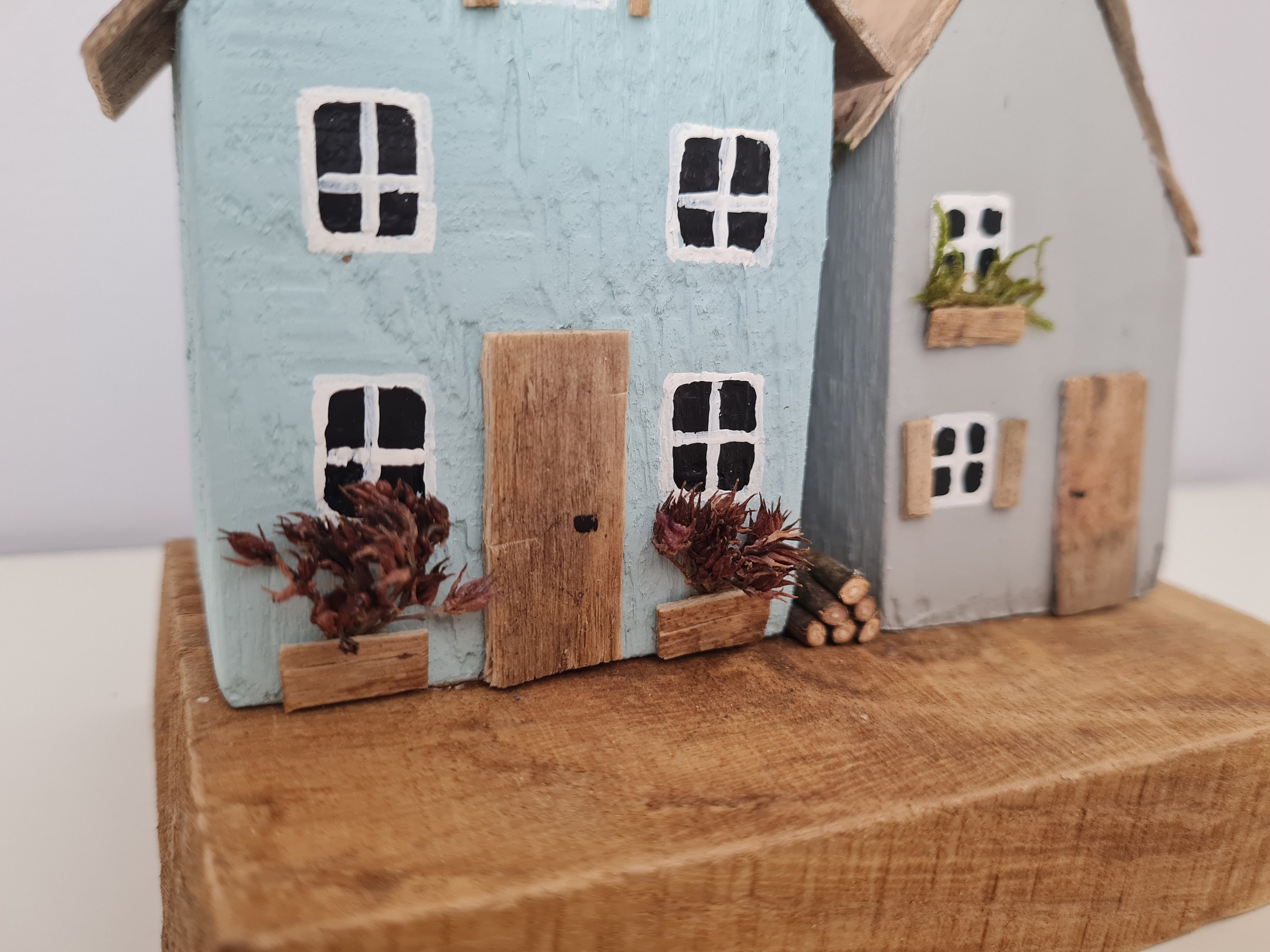 A Miniature Decoration for the Living Room, a Gift for a Sister, a ...