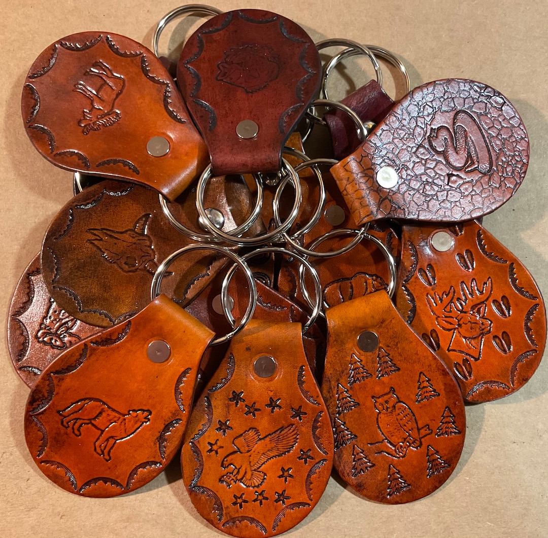 American Wildlife Keychain. 14 Different Animals. - Etsy
