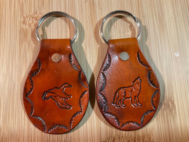 American Wildlife Keychain. 14 Different Animals. - Etsy