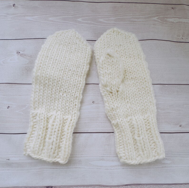Handknit White Wool Mittens, Chunky Knit, Women's Winter Gloves - Etsy