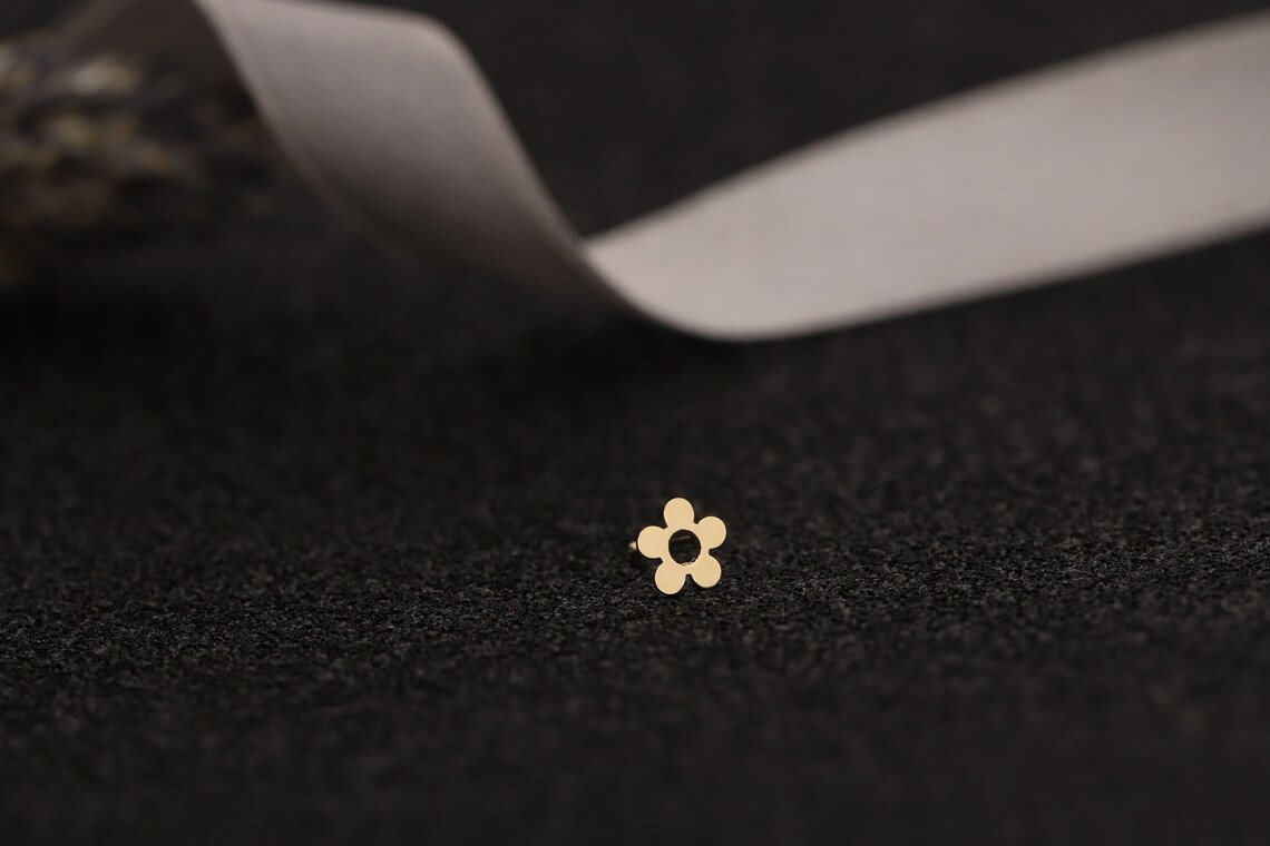 14K Solid Gold Daisy Nose Stud Nose Piercing Nostril | Etsy