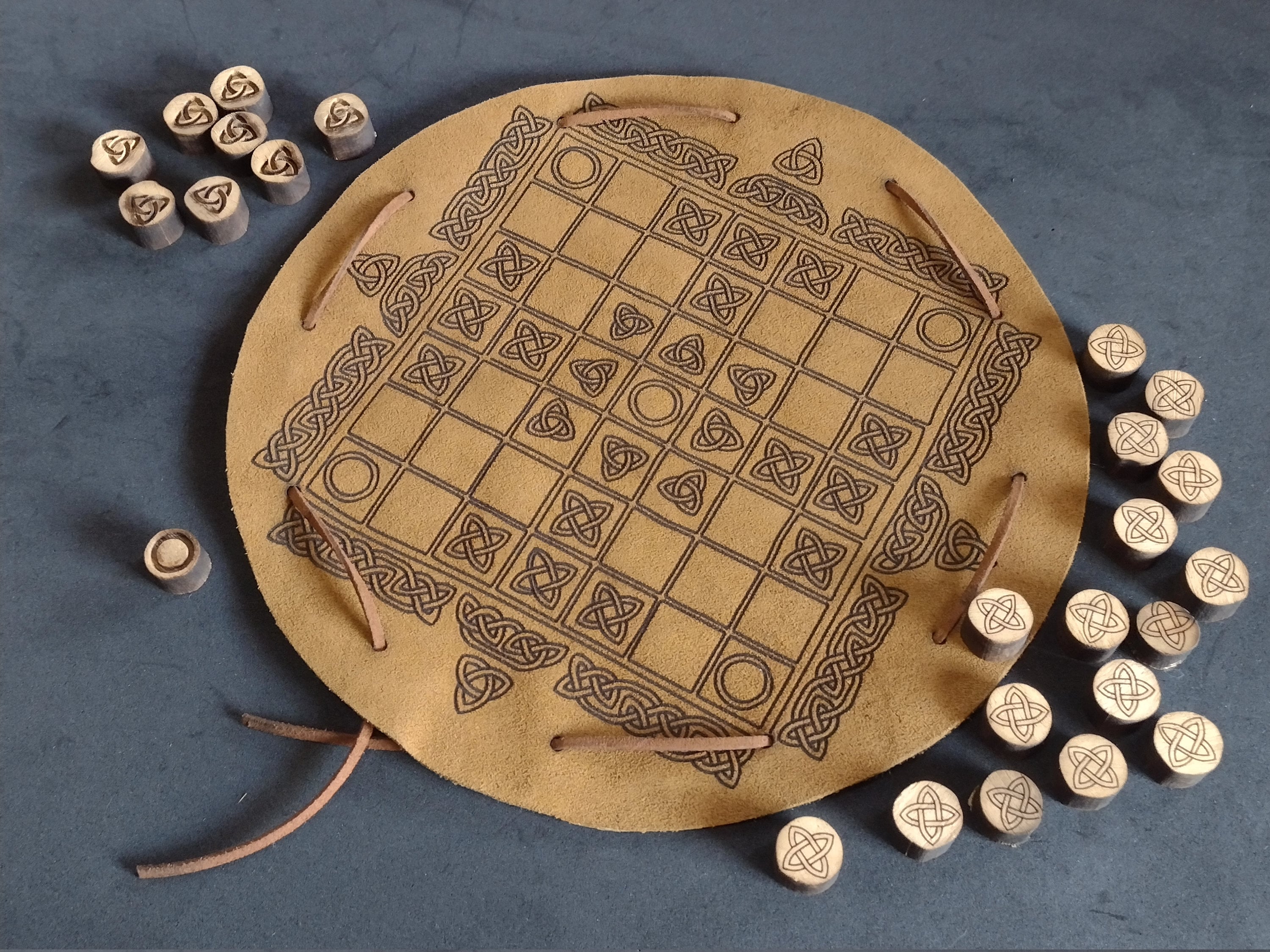 Hnefatafl - Etsy