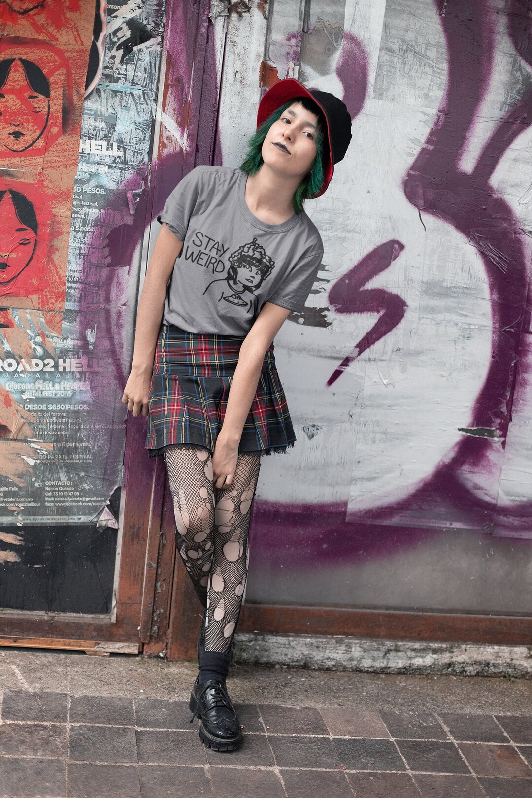 Stay Weird Tinfoil Hat Conspiracy Theorist Weird Girl T-shirt - Etsy