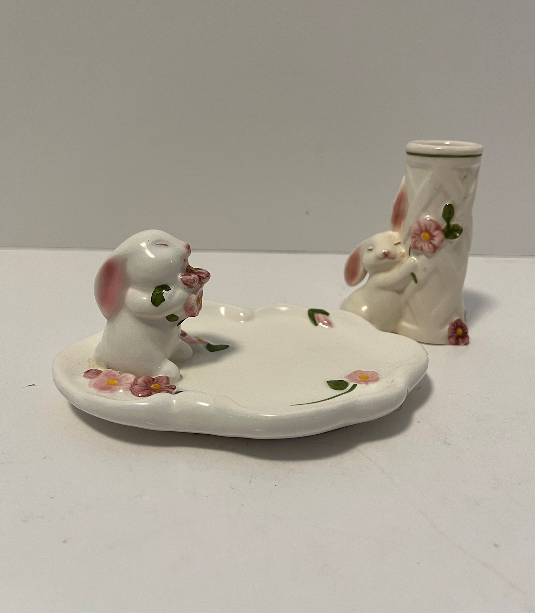 Two Piece Vintage Avon Vanity Set With Sweet Bunnies - Etsy