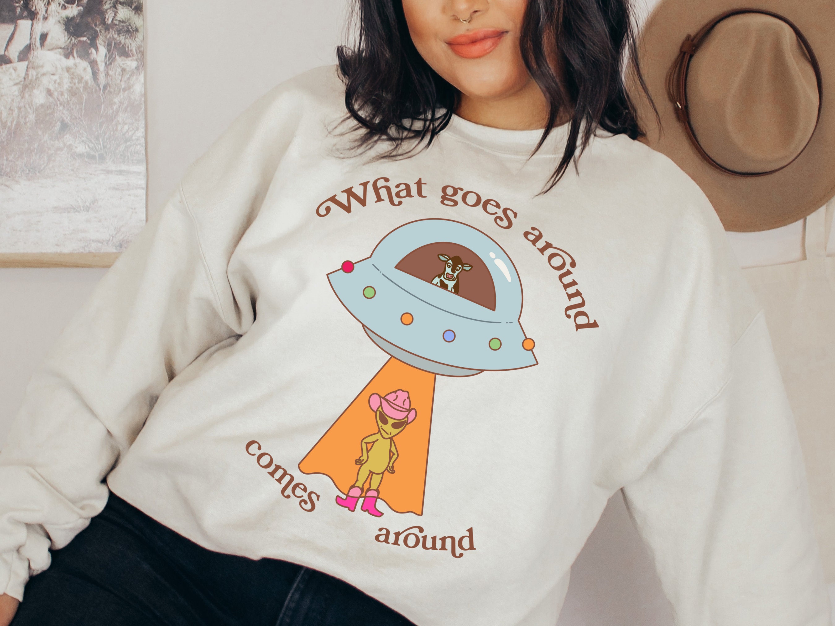 What Goes Around Comes Around PNG, Trendy Hoodie, Retro Font, Cute Tote ...