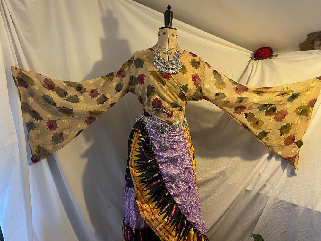 Swirling Feather Bell Sleeve Wrap Tie Top Shrug Boho Hippy Cottage ...