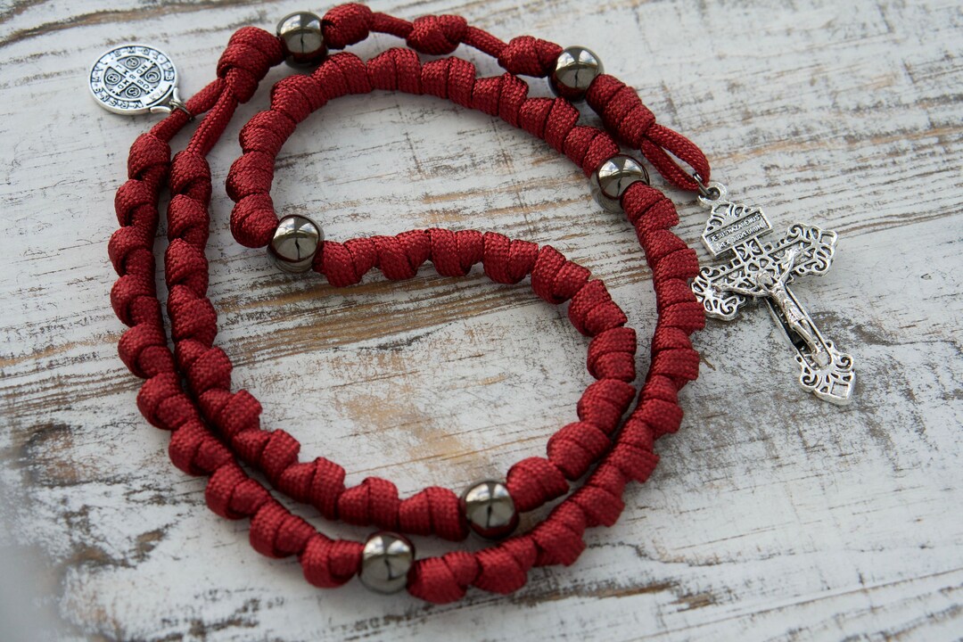 The Defender of Faith Rope Rosary Maroon and Gunmetal Paracord 550 Full ...
