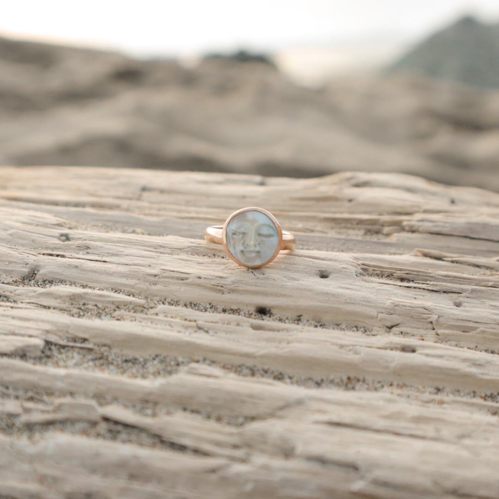 14kt Gold-filled Mother of Pearl Moon Face Ring - Etsy