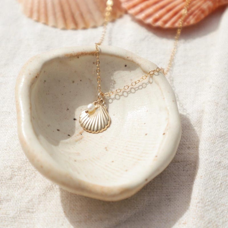 Gold Shell Necklace - Etsy