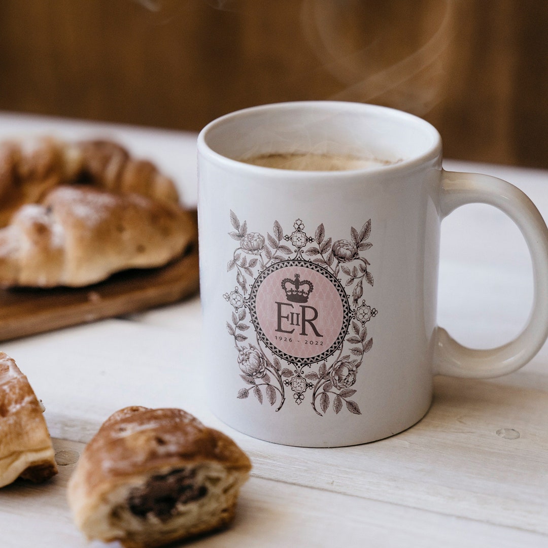 Rip Queen Elizabeth Mug, Queen Elizabeth II, God Save the Queen, Queen ...