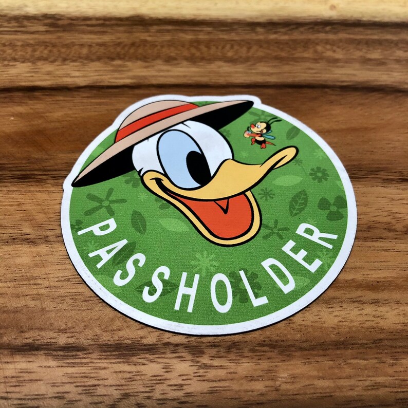 Disney Passholder Donald Duck and Spike the Bee Magnet - Etsy