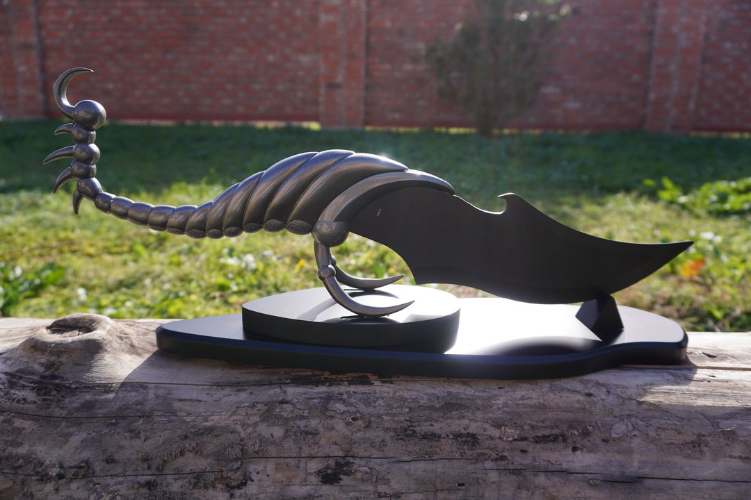 18 Inch Stainless Steel Scorpion Themed Hunting Knife, Unique Engraved ...