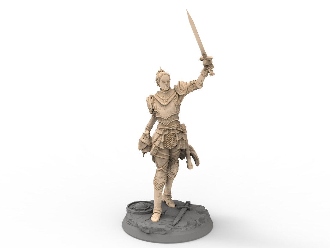Humans - Coliseum Queen, for Wargames, Pathfinder, Dungeons & Dragons ...
