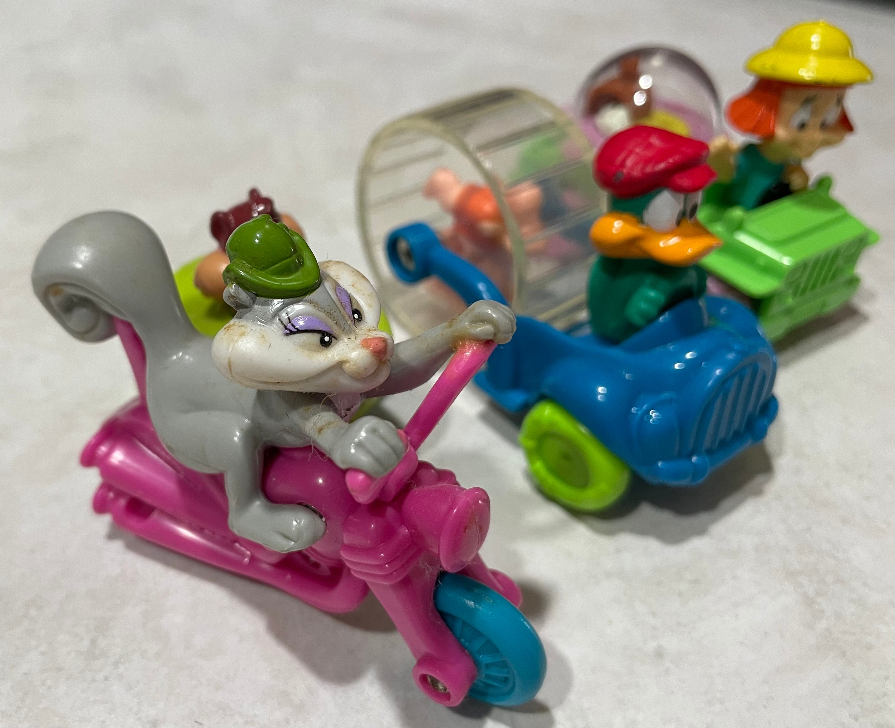 Tiny Toons Elmyra Duff and Rabbit Jeep, Slappy Squirrel, Plucky Duck ...