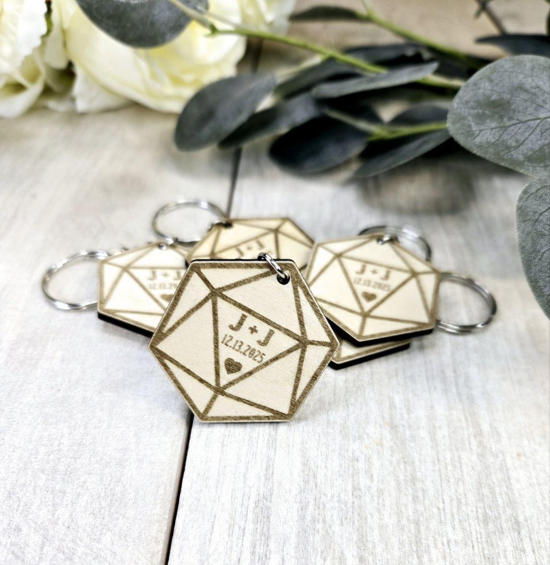 D20 Dice Keychain Wedding Favors • Dnd Bulk Party Favors for Guests ...