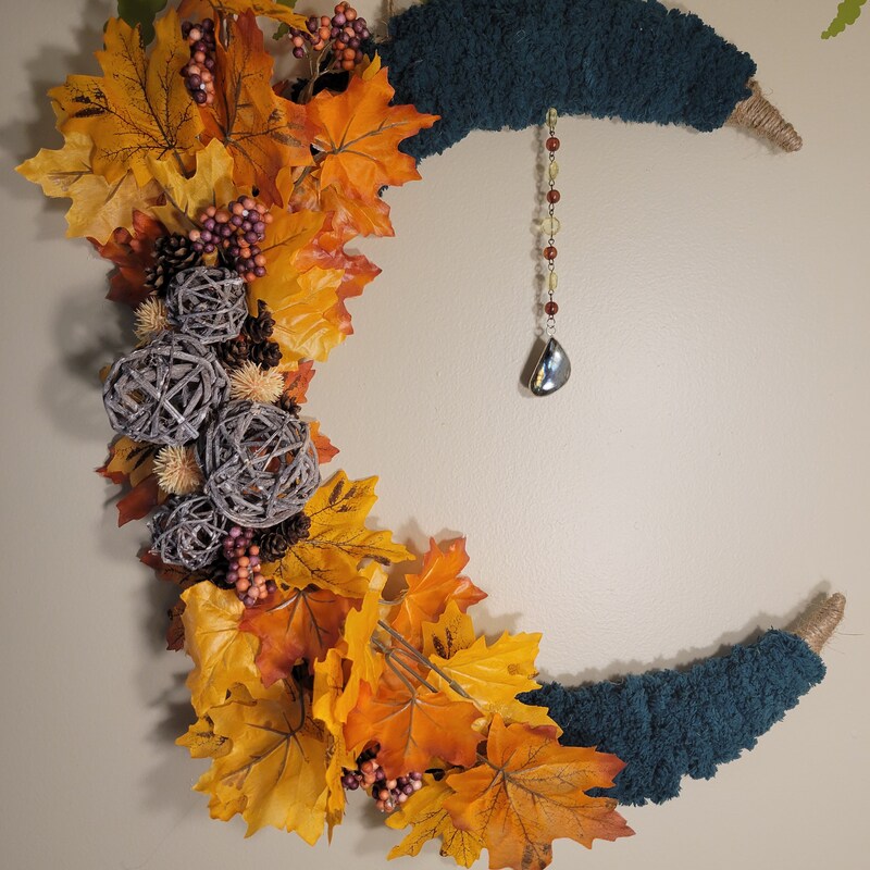Crescent Wreath - Etsy