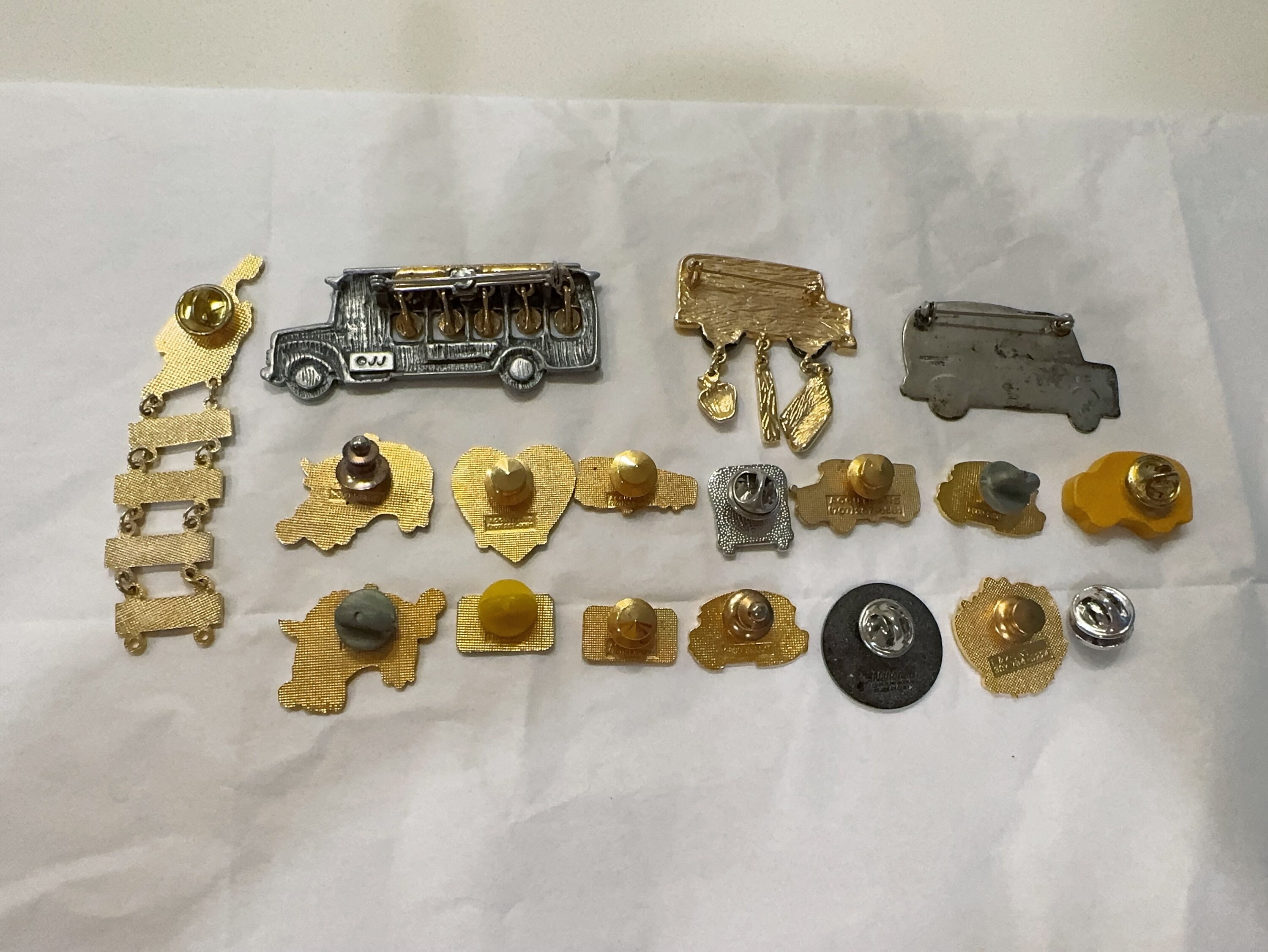 Lot of 18 Vintage School Bus Education Brooch Pin Metal Enamel Lapel ...