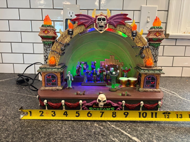 Lemax Spooky Town Symphony of Screams: Animated Halloween Village ...