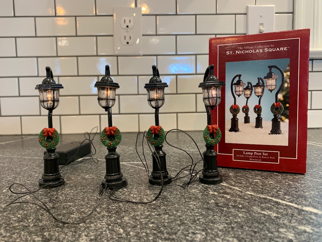 St. Nicholas Square: Lamp Post Set, Festive Holiday Decor, Village ...