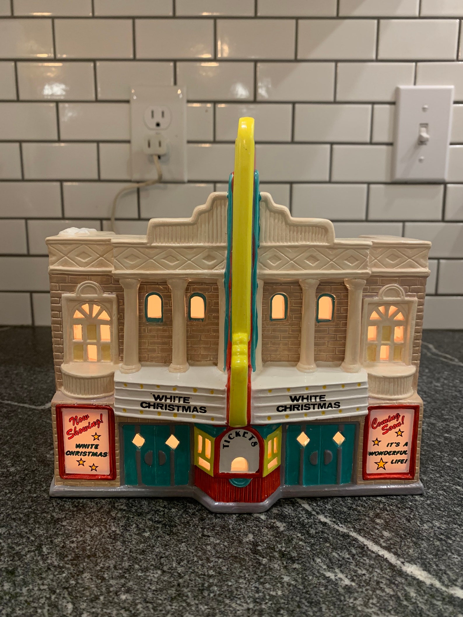 Dept 56: Paramount Theater the Original Snow Village - Etsy