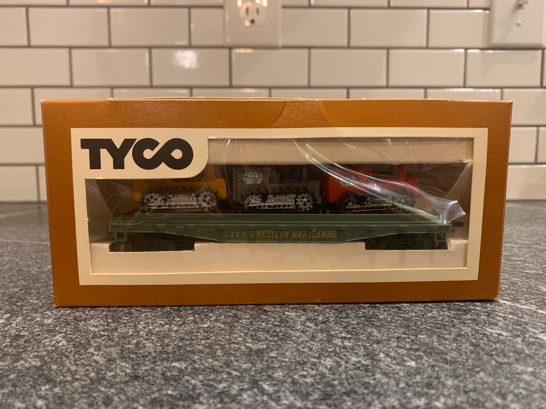Tyco Skid Flat With 3 Tractors - Western Maryland - Vintage Model Train - Etsy