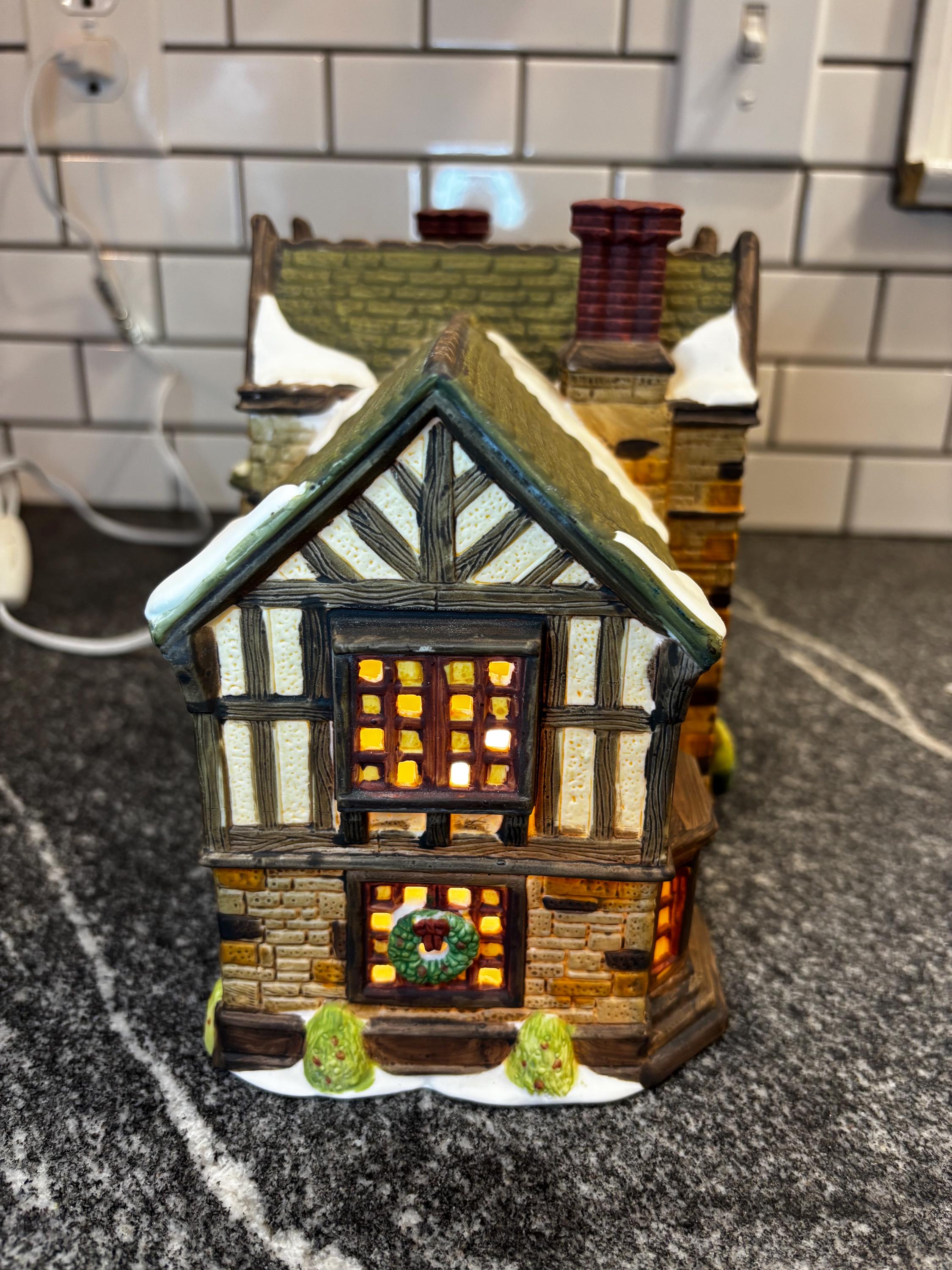 Dept 56 Chesterton Manor | Dickens Village Lighted House, Retired ...