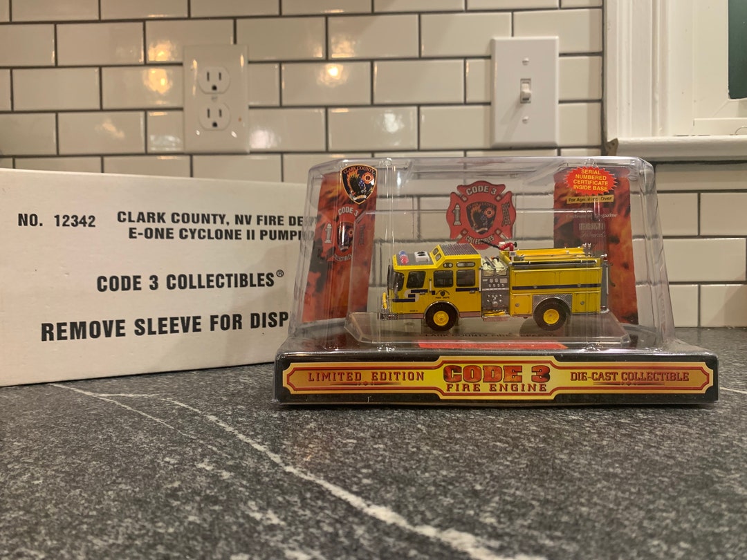 Code 3 Clark County, NV Fire Dept. E-one Cyclone 2 Pumper Die-cast ...