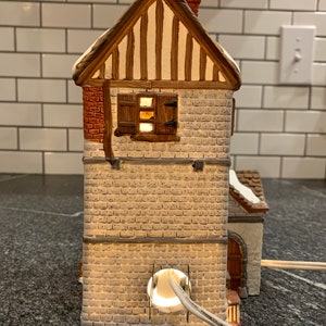 Dept 56: Poulterer, Dickens Village, Department 56, Retired, Vintage ...