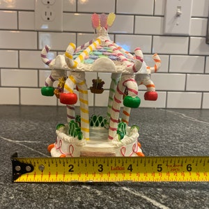 Lemax Sugar 'N Spice: Candy Cane Gazebo, Festive Miniature Holiday ...