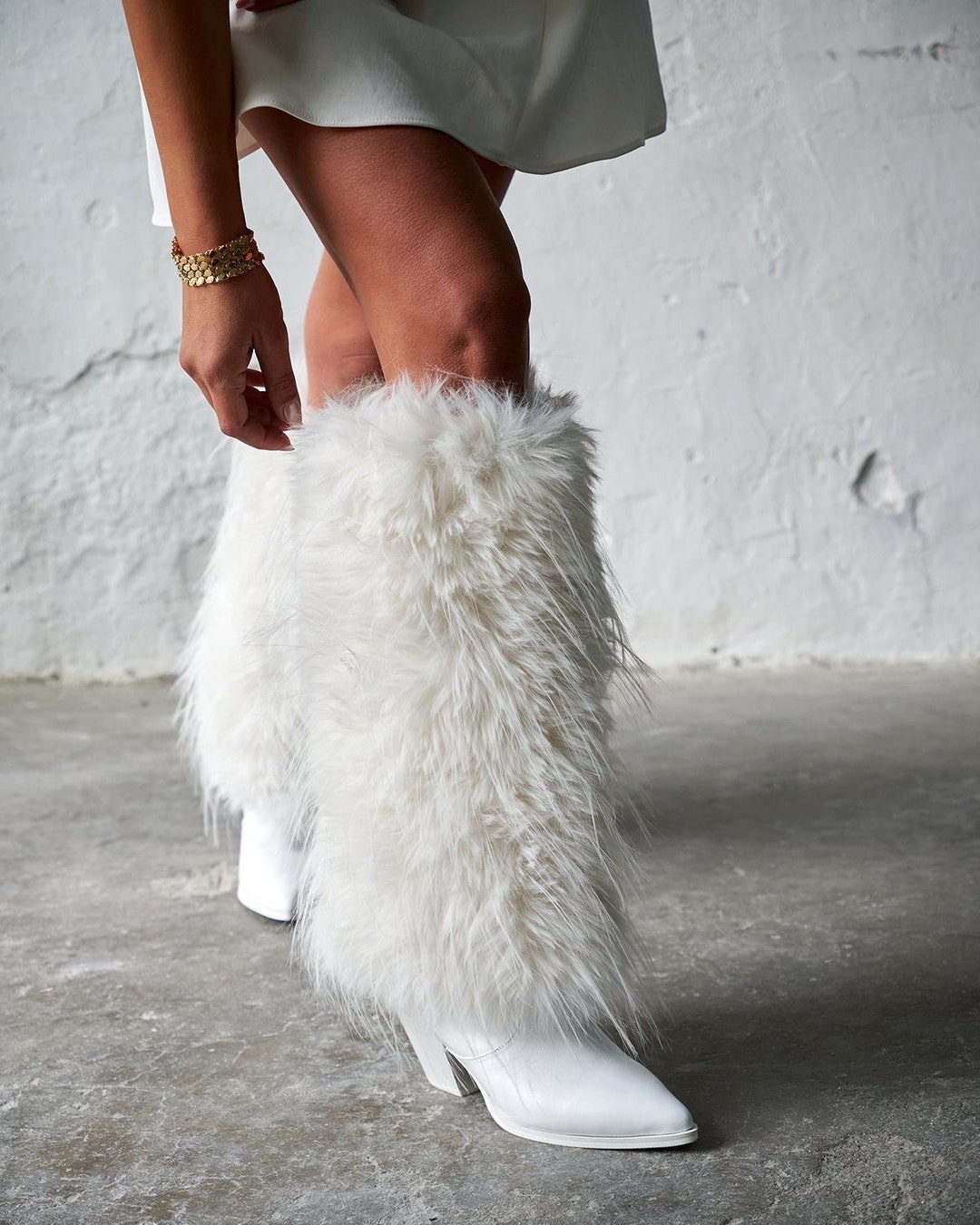 Knee high fur boots store