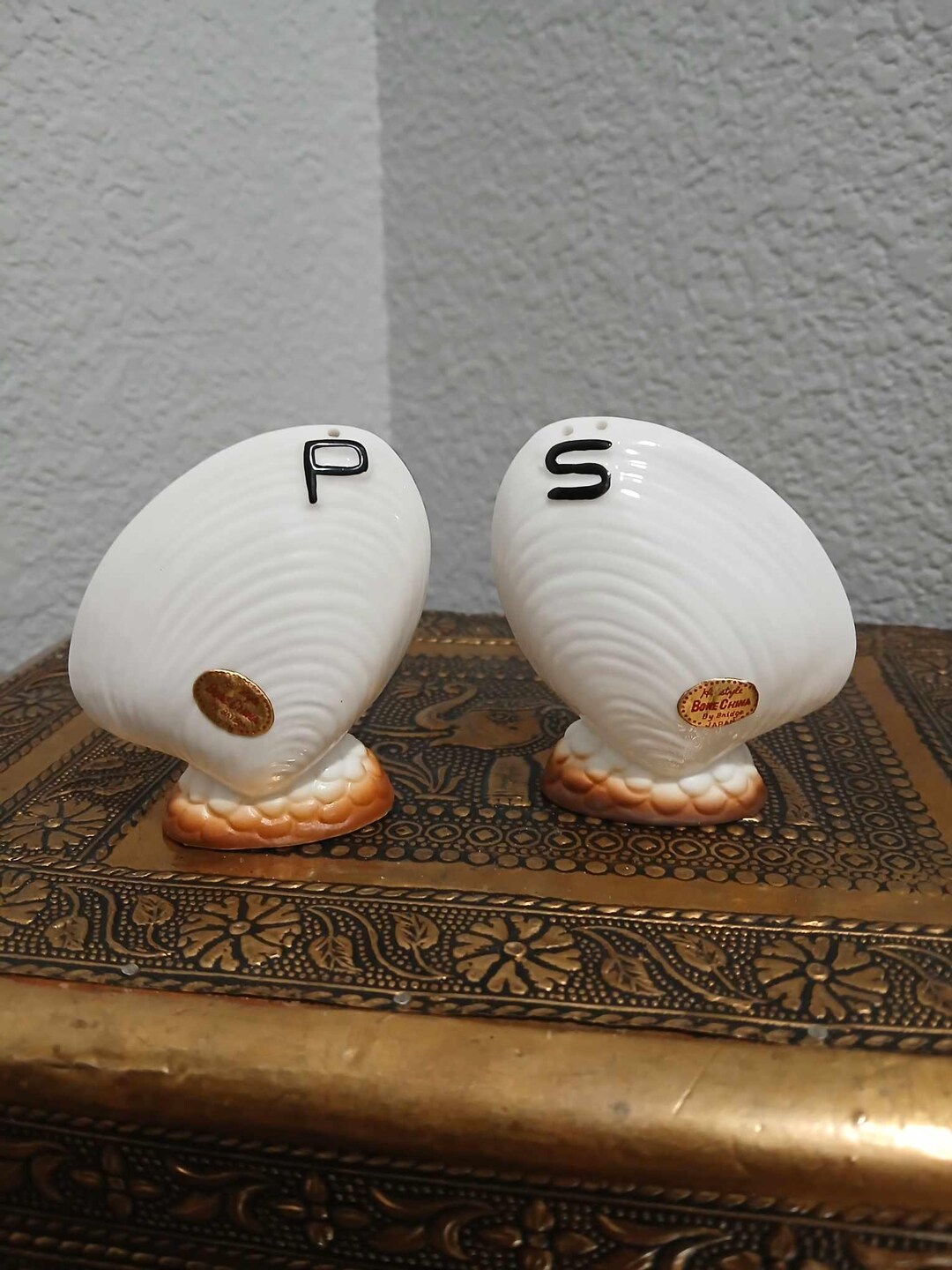 Vintage MCM 1960s Clam Shell Salt and Pepper Shakers, Made in Japan ...