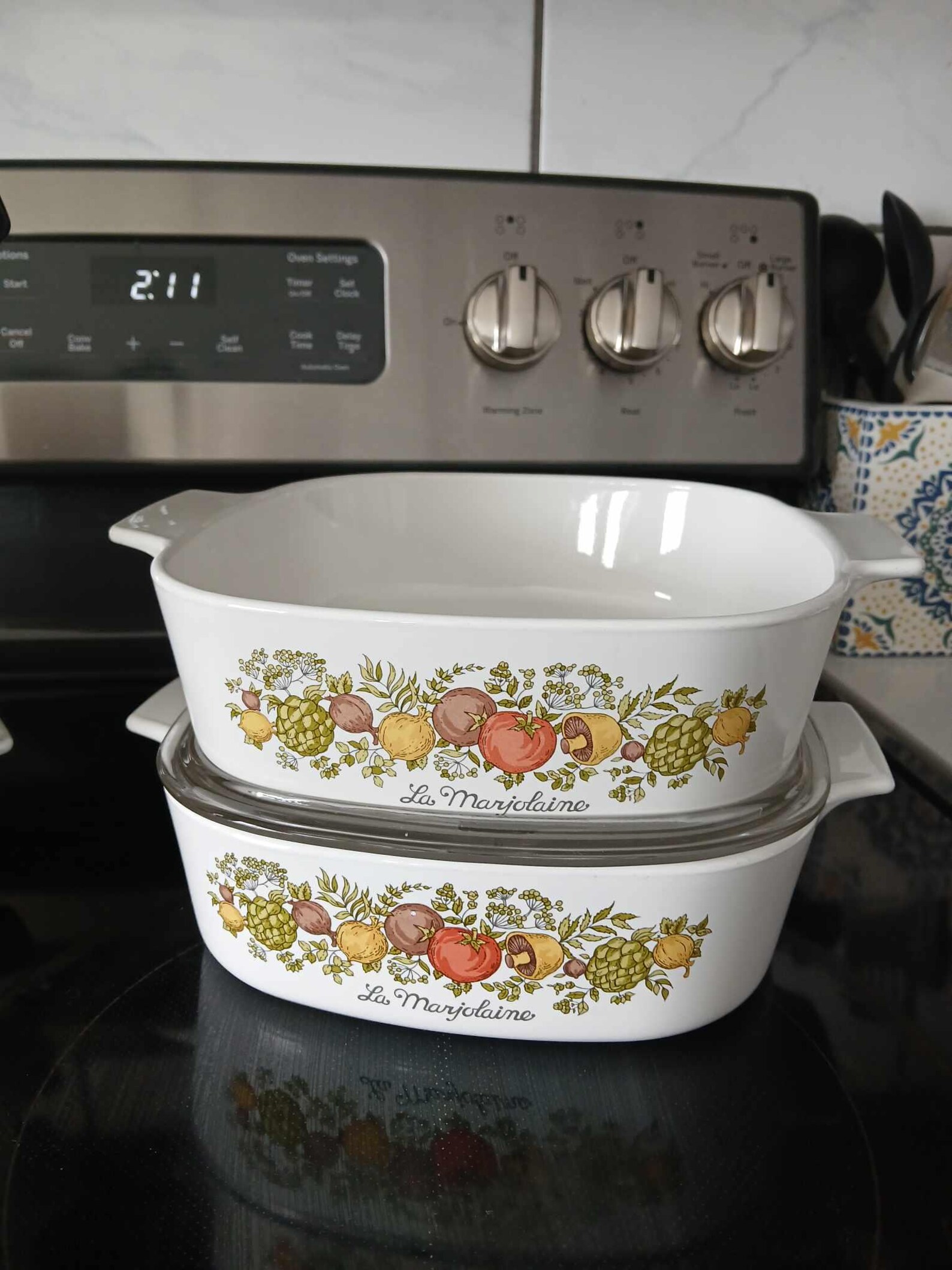 Vintage 1970s Pyrex Corning Ware 1QT and 2QT Casserole Dishes and 6 Cup ...