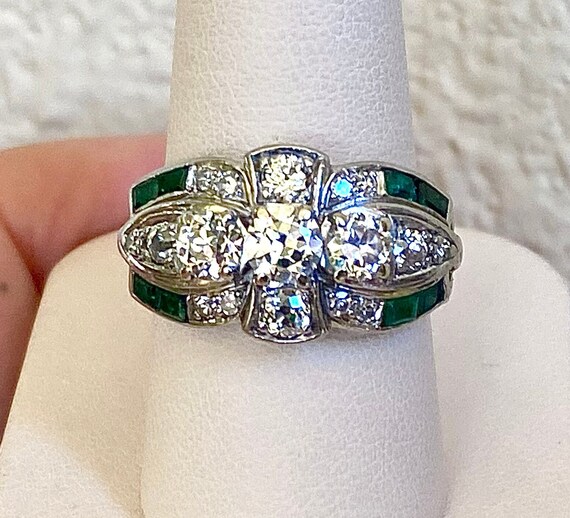 Diamond Antique Emerald White Gold Art Deco Ring, sol… - Gem